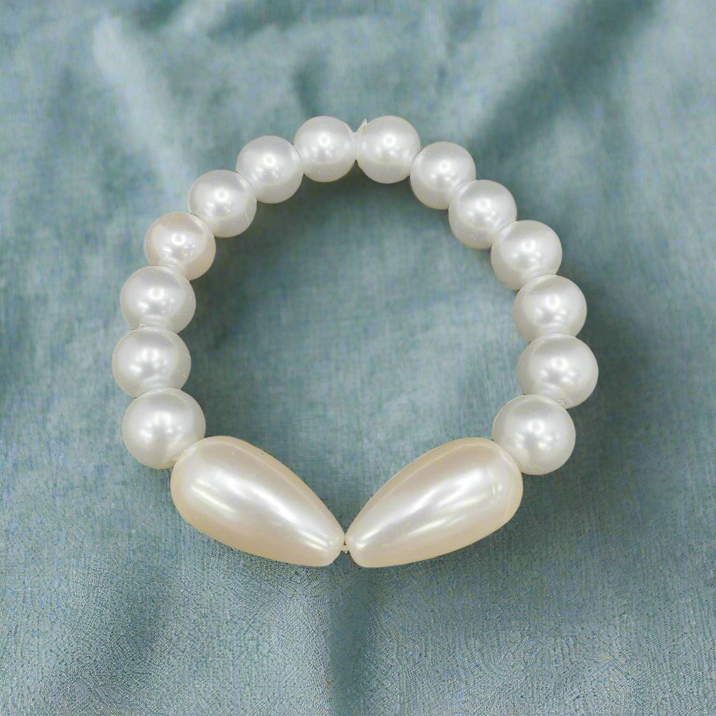 Handmade Designs by Di- Unique handcrafted jewelry for your style.