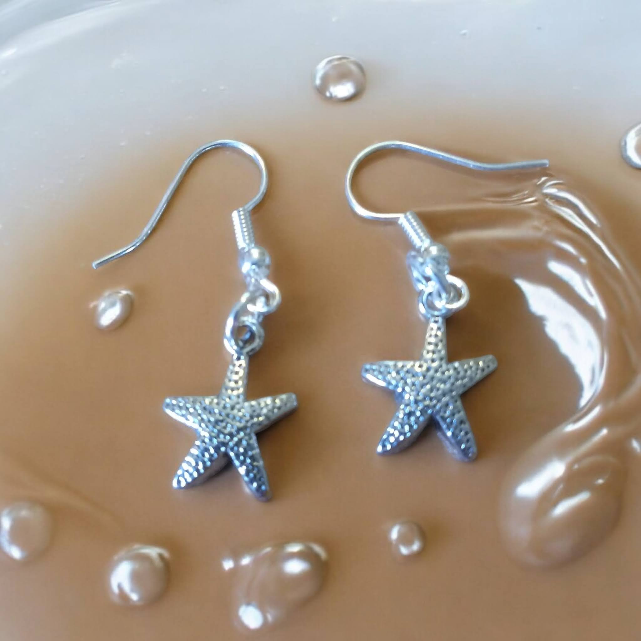 Handmade Designs by Di- Unique handcrafted jewelry for your style.